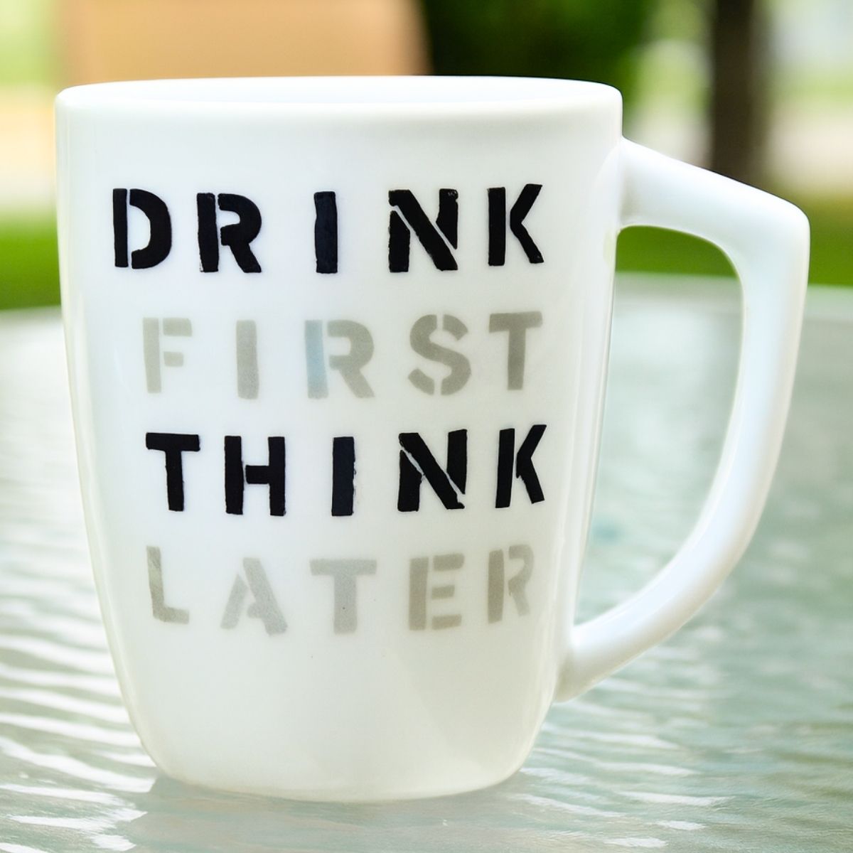 How to Paint a Mug with Stencils