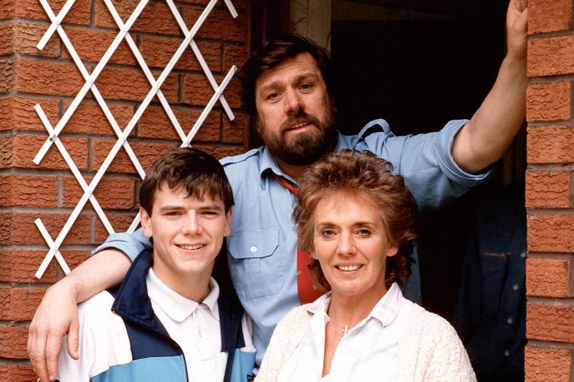 Brookside's Ricky Tomlinson reunites with on-screen wife Sue Johnston ...