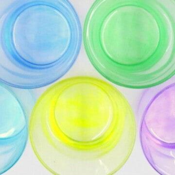 How to Paint a Mug with Stencils