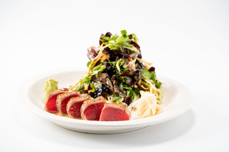 This bougie steak and seafood chain is making its Arizona debut. Here's ...