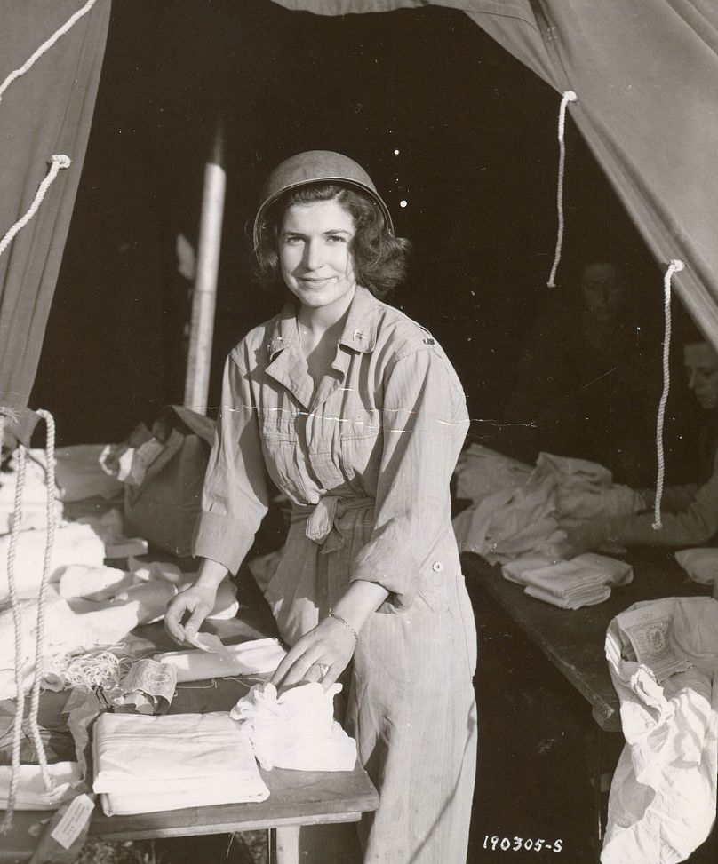 The false story of the 'Nurse who wrote the names of the fallen' in ...