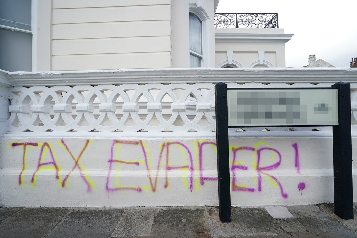 ‘Tax evader’: Vandals target Angela Rayner’s Hove flat in wake of stamp ...