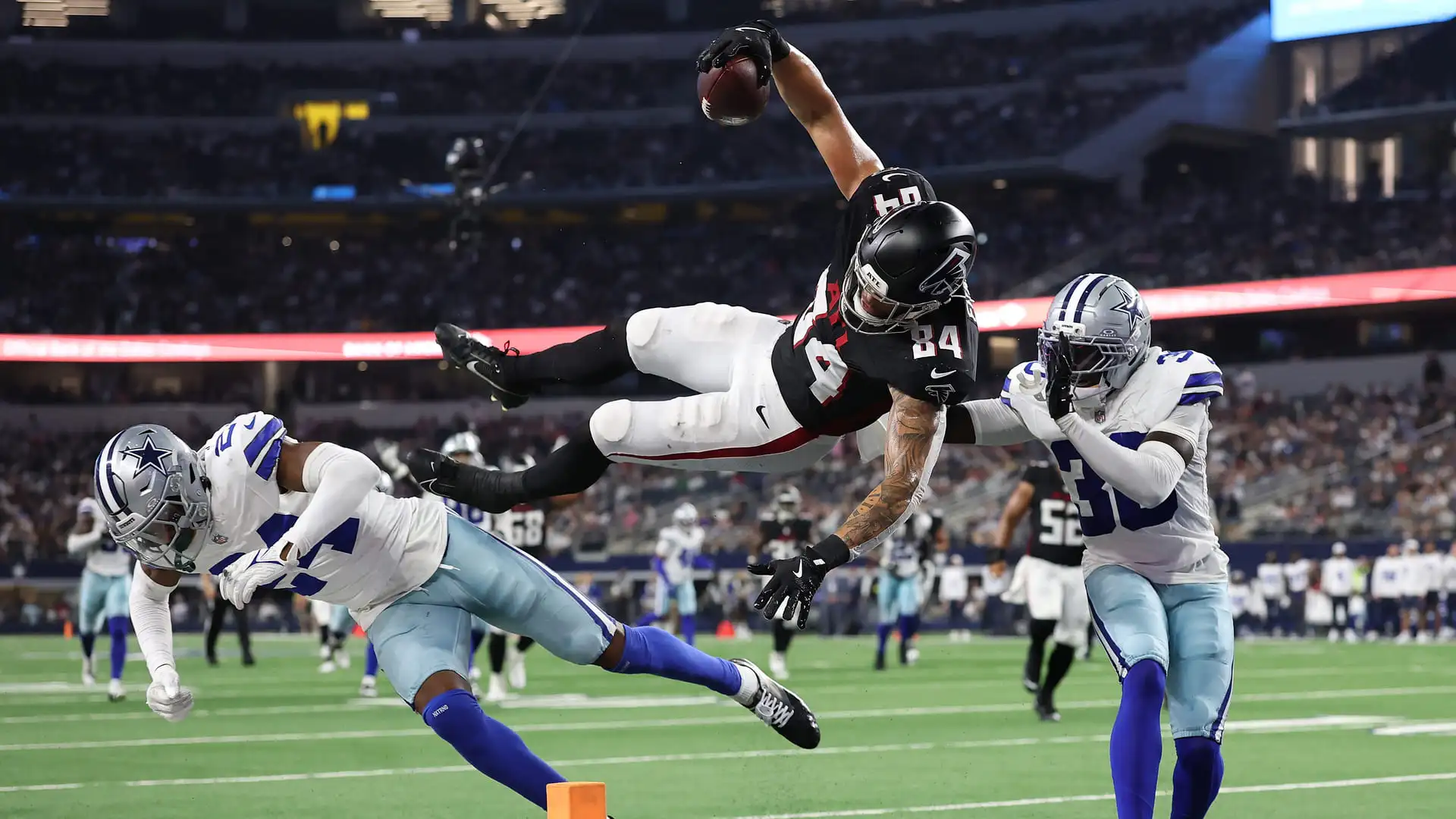 NFL ALL DAY Autographed Collection Bites Back at Sports Memorabilia ...