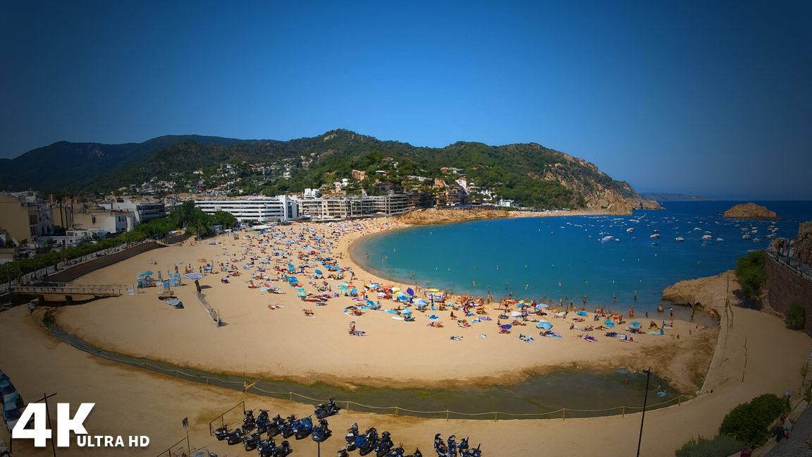 Tour a piedi nella fortezza e nel centro storico di Tossa de Mar ...