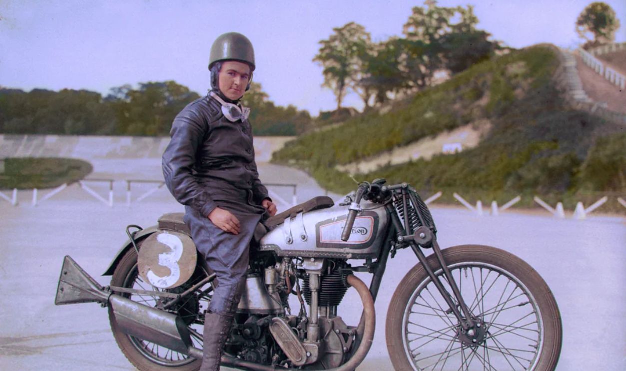 Beatrice Shilling raced motorbikes before becoming a mechanic in WWII ...
