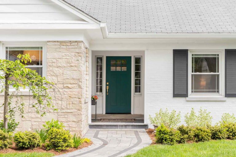 6 front door paint colors that will be everywhere in 2026, pros say