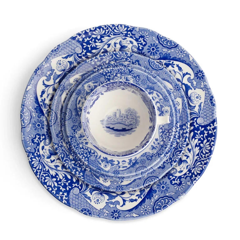 'It's a dream come true' – this vintage dishware trend is Joanna Gaines ...