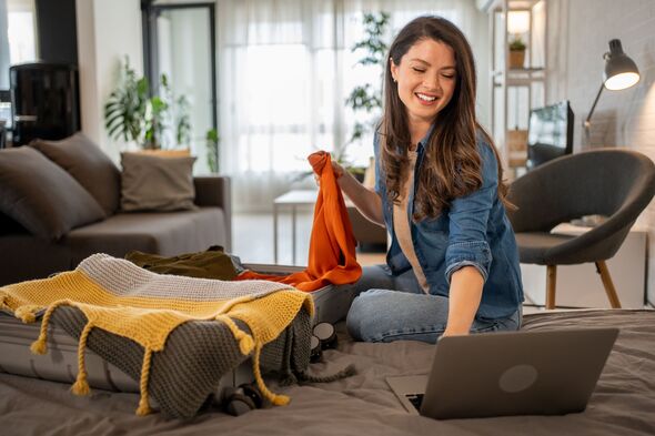 Anyone booking holidays should search for flights in ‘cheapest two-hour ...