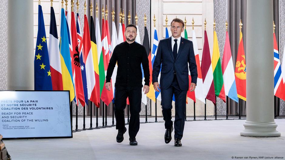 Anne Frank: The diary of a young girl explained in 10 sentences