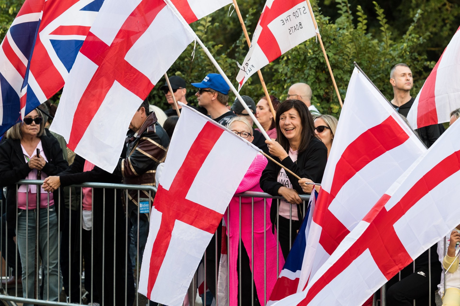Military veteran reveals prospects for UK civil war