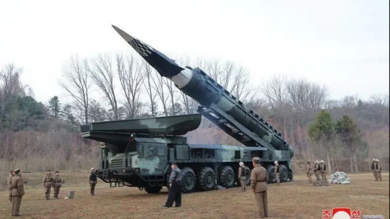 Corea del Norte desvela sus nuevas bombas nucleares antes de su reunión ...