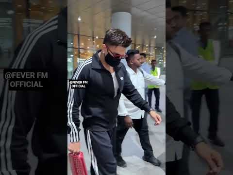 Ranveer Singh's Stylish Airport Look Clean Shave Avatar Goes Viral