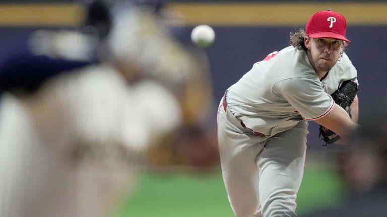 Phillies Magic Number to Clinch NL East Falls by One After Loss to Brewers