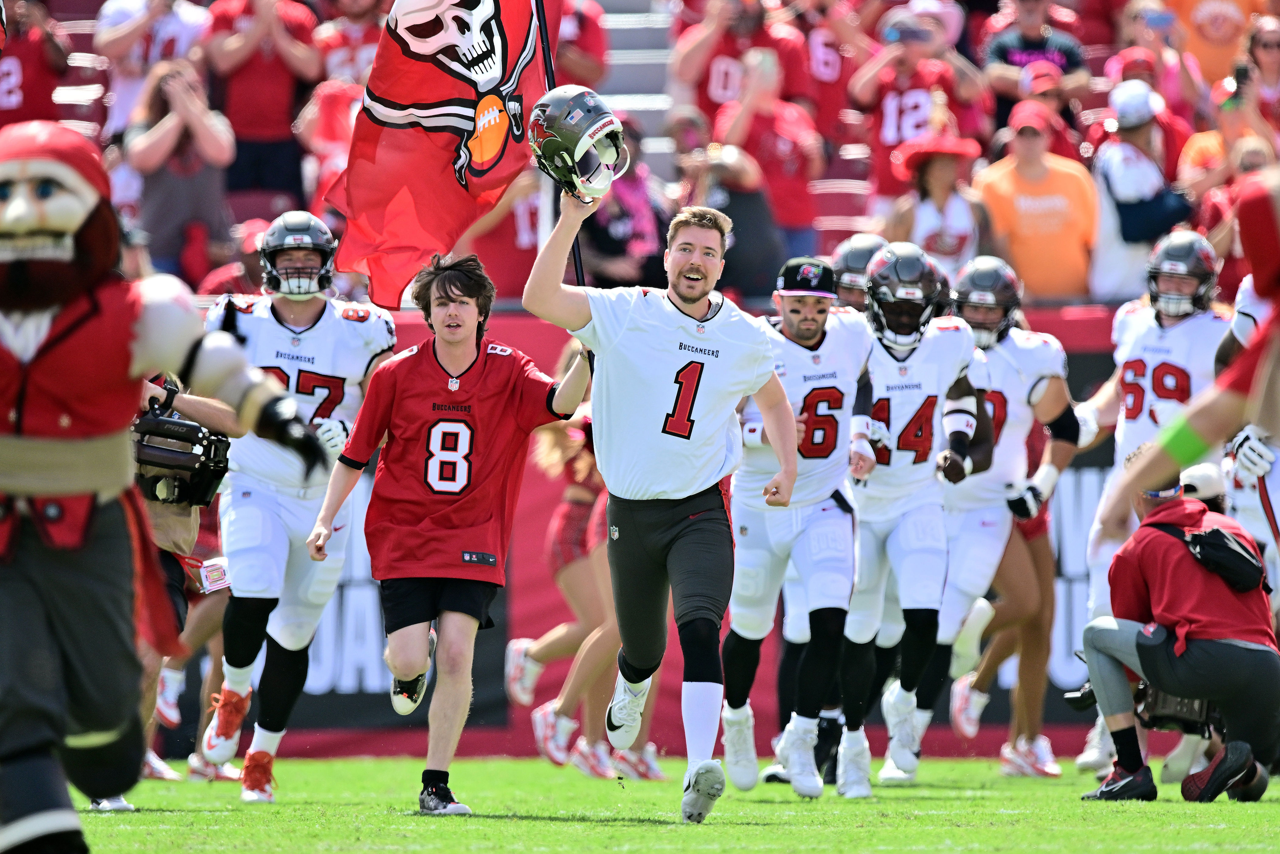 The internet was filled with rumors that MrBeast bought the NFL. Here’s ...
