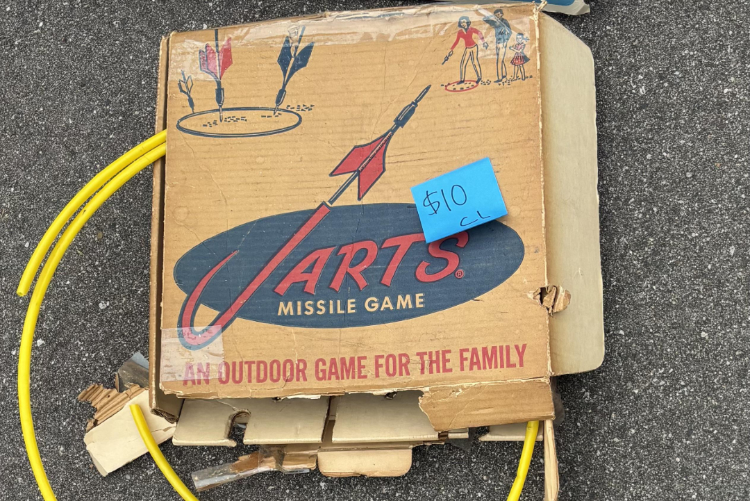 25 Ridiculous Things People Found While Thrifting