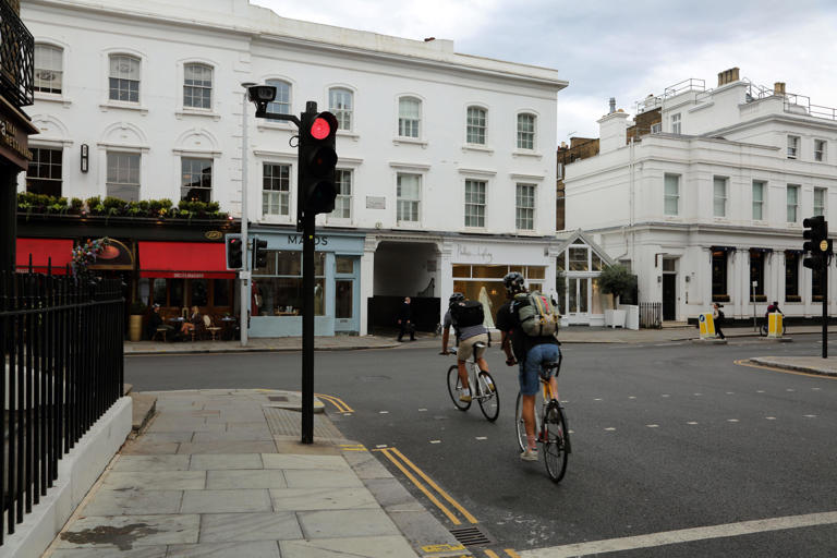 What's the punishment for cyclists running red lights? 'Disturbing ...
