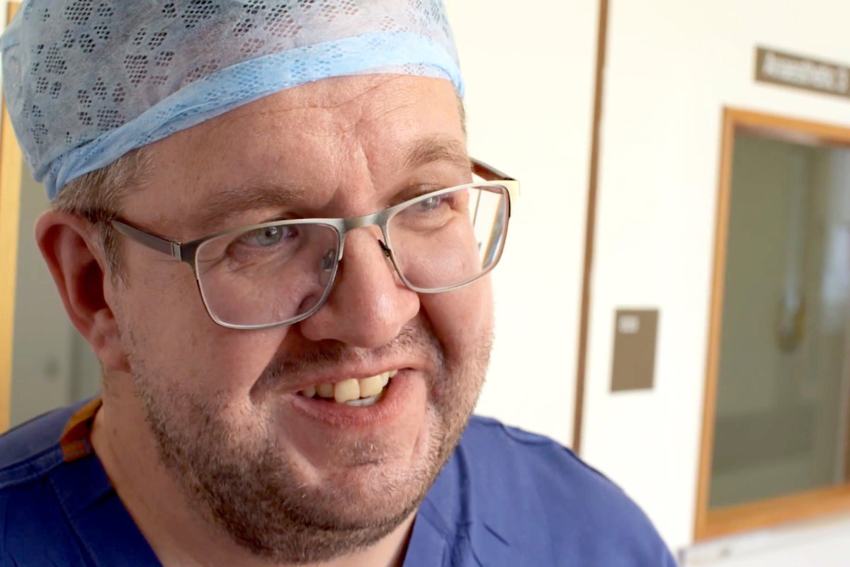 Surgeon ‘obsessed’ with amputation used dry ice to freeze legs to point ...