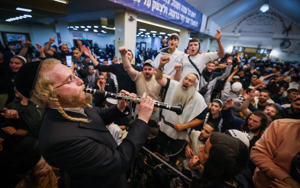 Shas head Deri said to block levy on Uman pilgrims that would defray ...