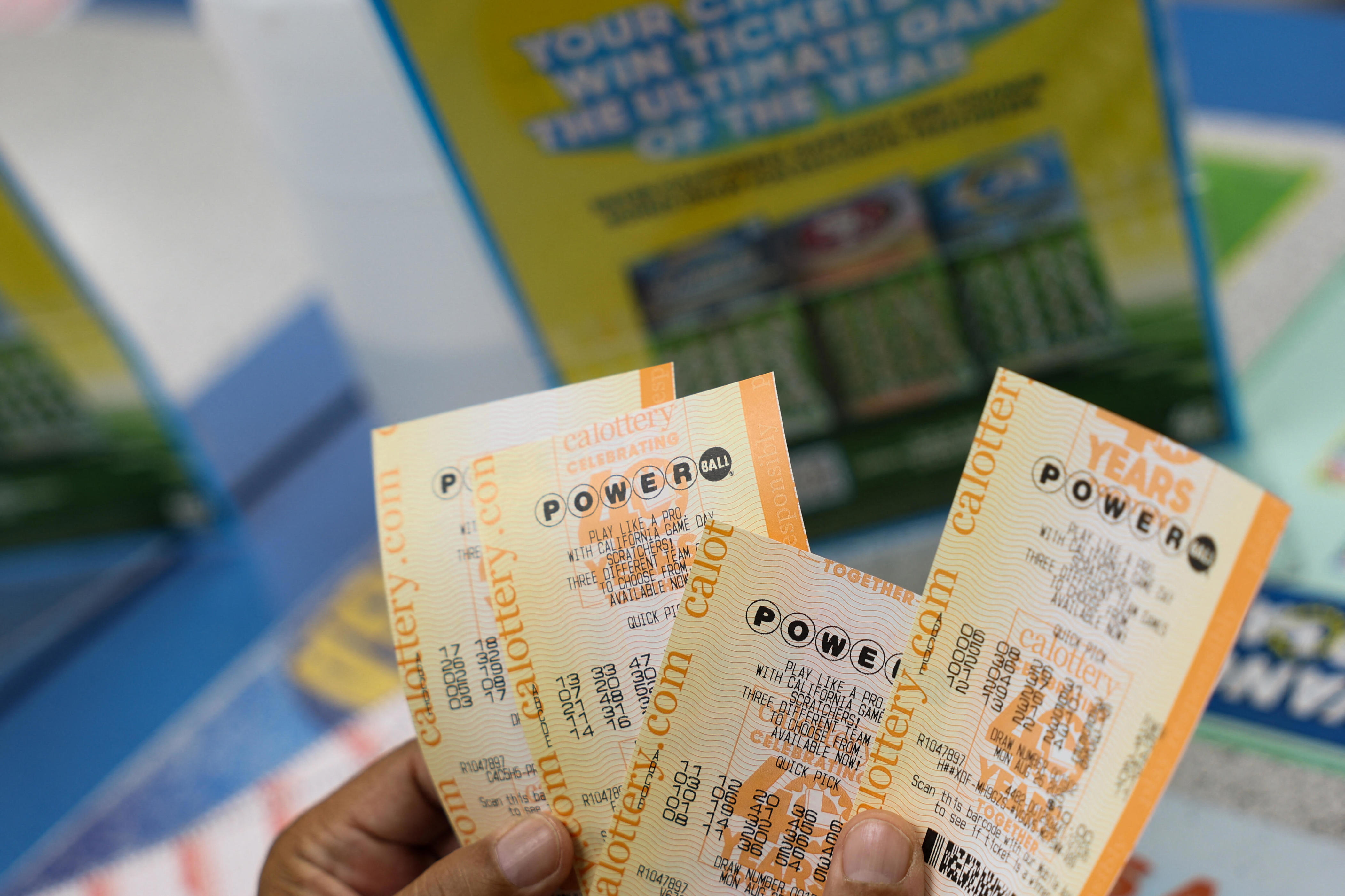 Two Powerball Tickets Worth $984,594 Sold in Southern California