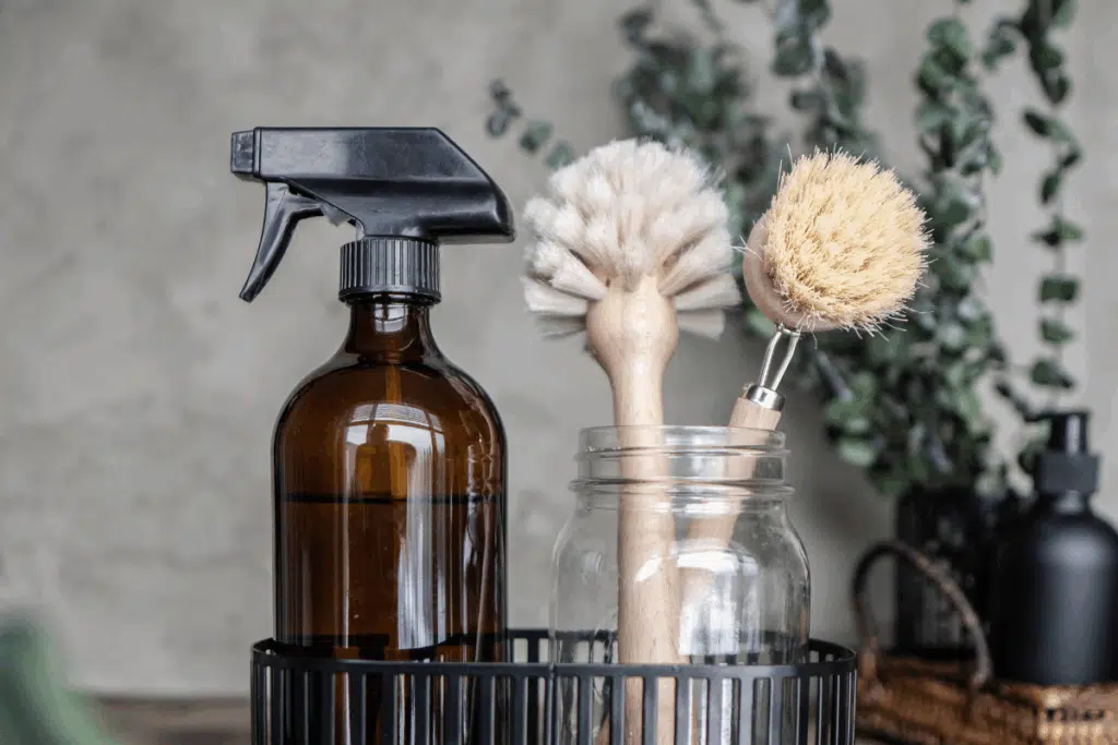 6 bathroom cleaning tricks professional cleaners always use