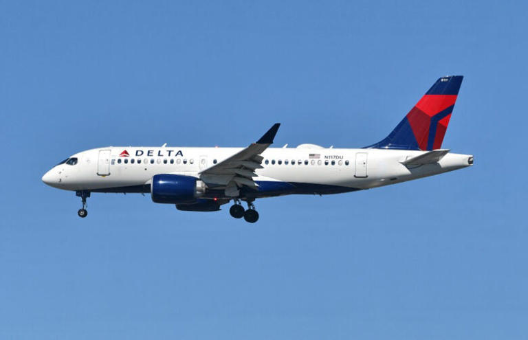 Huge welcome bonus offers: Earn up to 125K SkyMiles with Delta credit cards