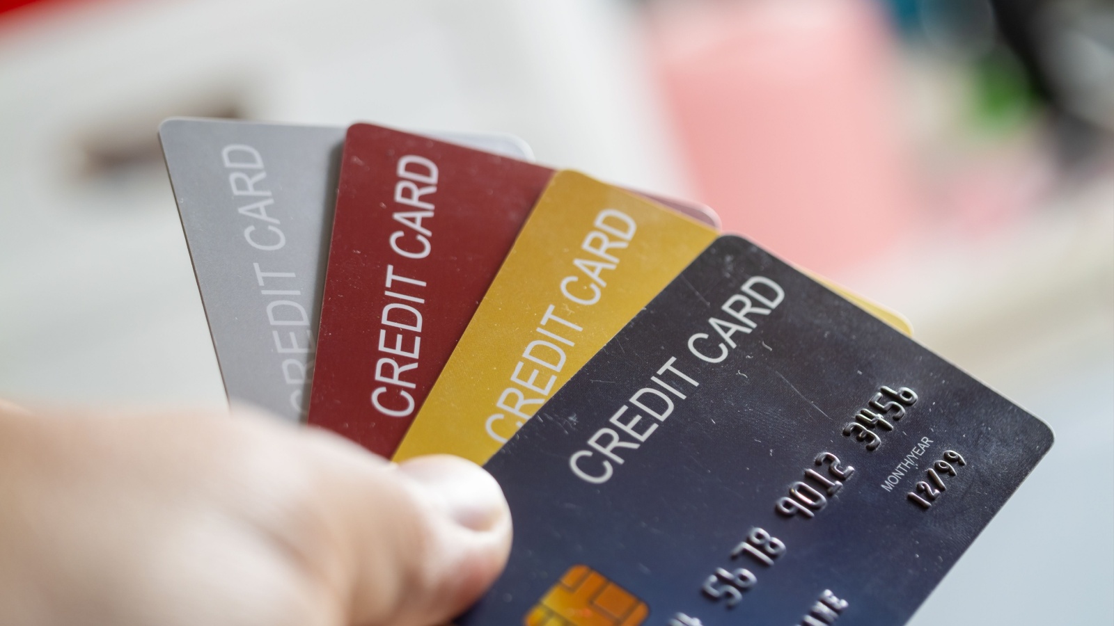 22 credit card perks Canadians use most in spring travel season
