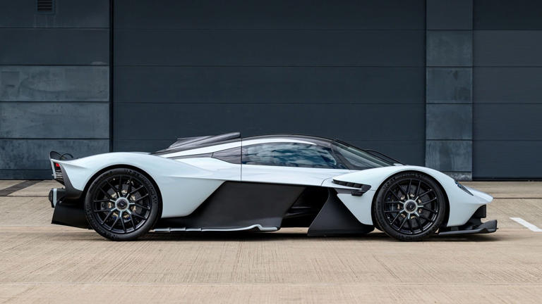 Daniel Ricciardo’s Bespoke Aston Martin Valkyrie to Cross Auction Block ...