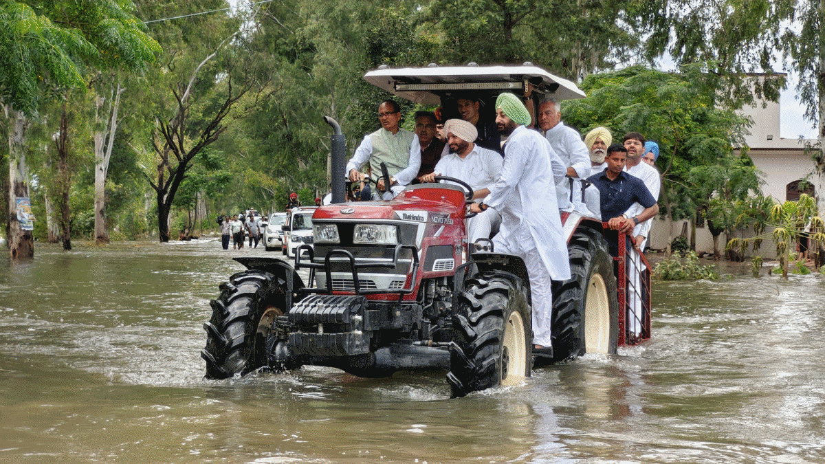 ‘This Is Jal Pralay’: Shivraj, Kejriwal Tour Flood-Hit Punjab; Minister ...