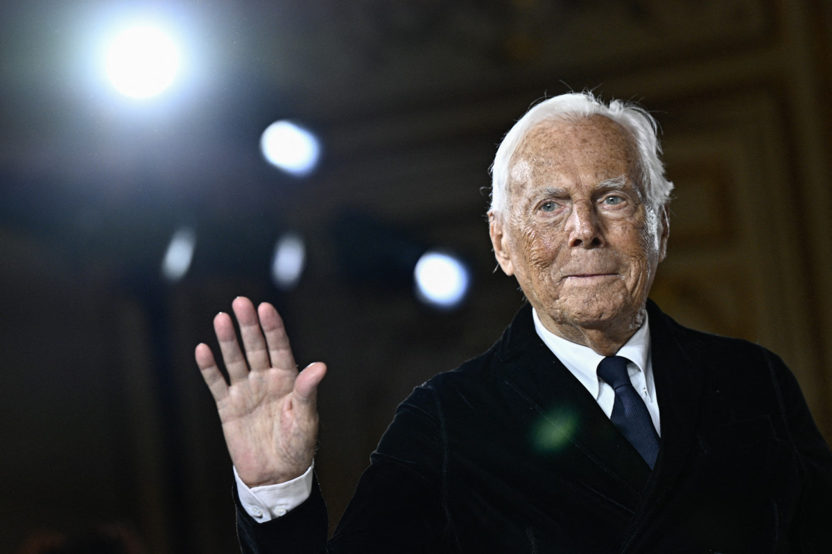 How Did Giorgio Armani Die? What We Know About the Fashion Icon’s Cause ...