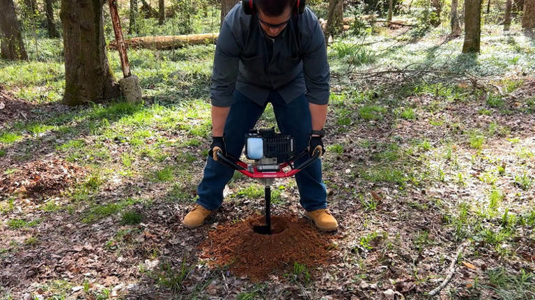 Harbor Freight Earth Auger/Post Hole Digger: What To Know Before You Buy