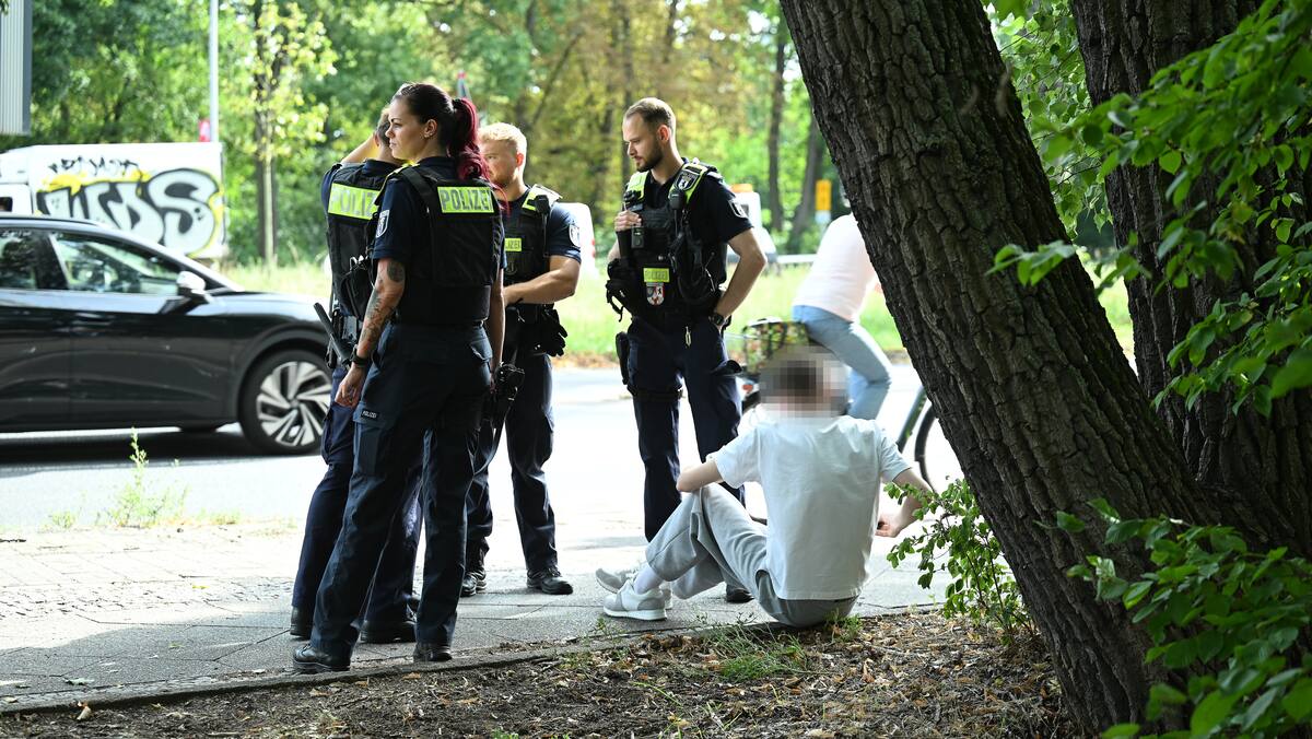 Horror in Berlin – mehrere Kinder verletzt: BMW fährt in Menschengruppe ...