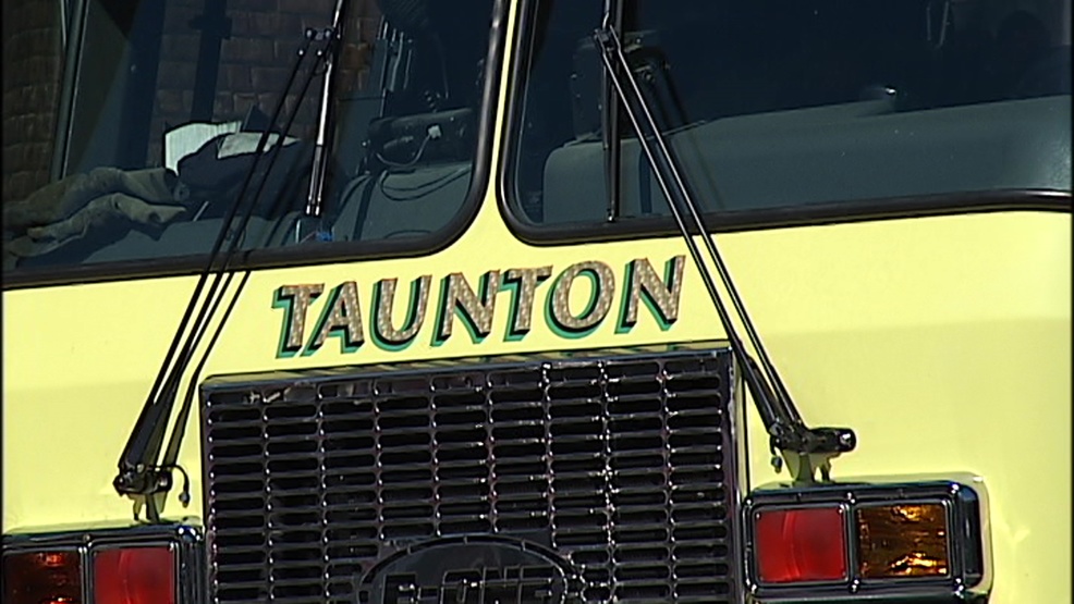 Taunton Fire Department responds to early morning garage fire