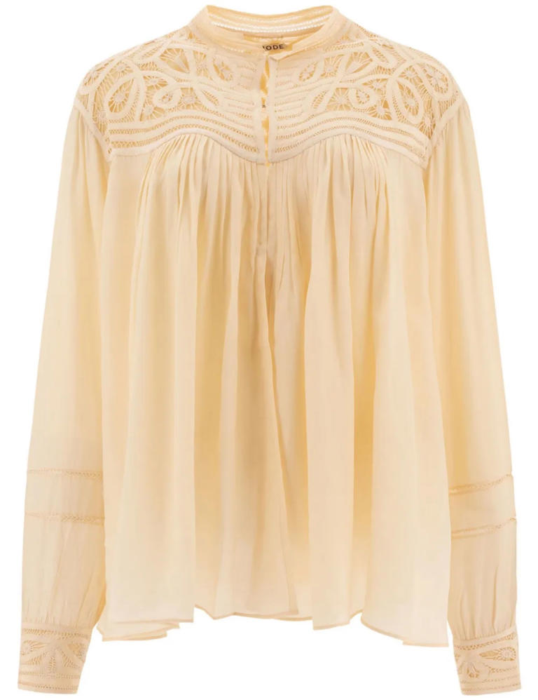 7 blusas 'feas' que serán tendencia en invierno 2025 y cómo combinarlas