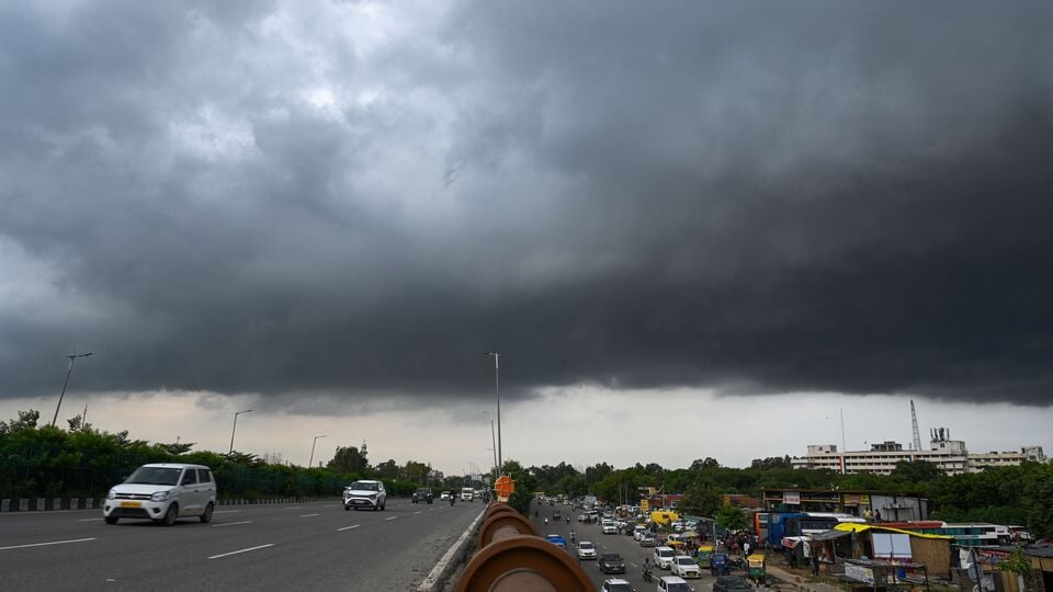 IMD issues Red Alert for Gujarat as heavy rainfall predicted; Delhi ...