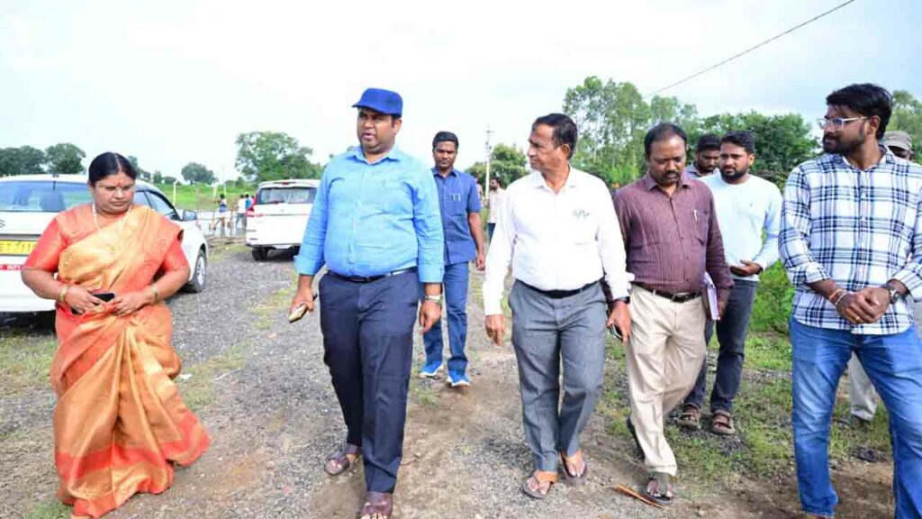 Collector Rahul Raj | వినాయక నిమజ్జనానికి గజ ఈతగాళ్లు, శానిటేషన్ ...