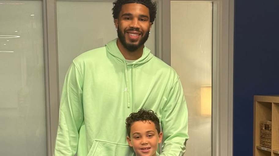 Jayson Tatum gets rid of shocking new hairstyle for son’s 2nd grade photo