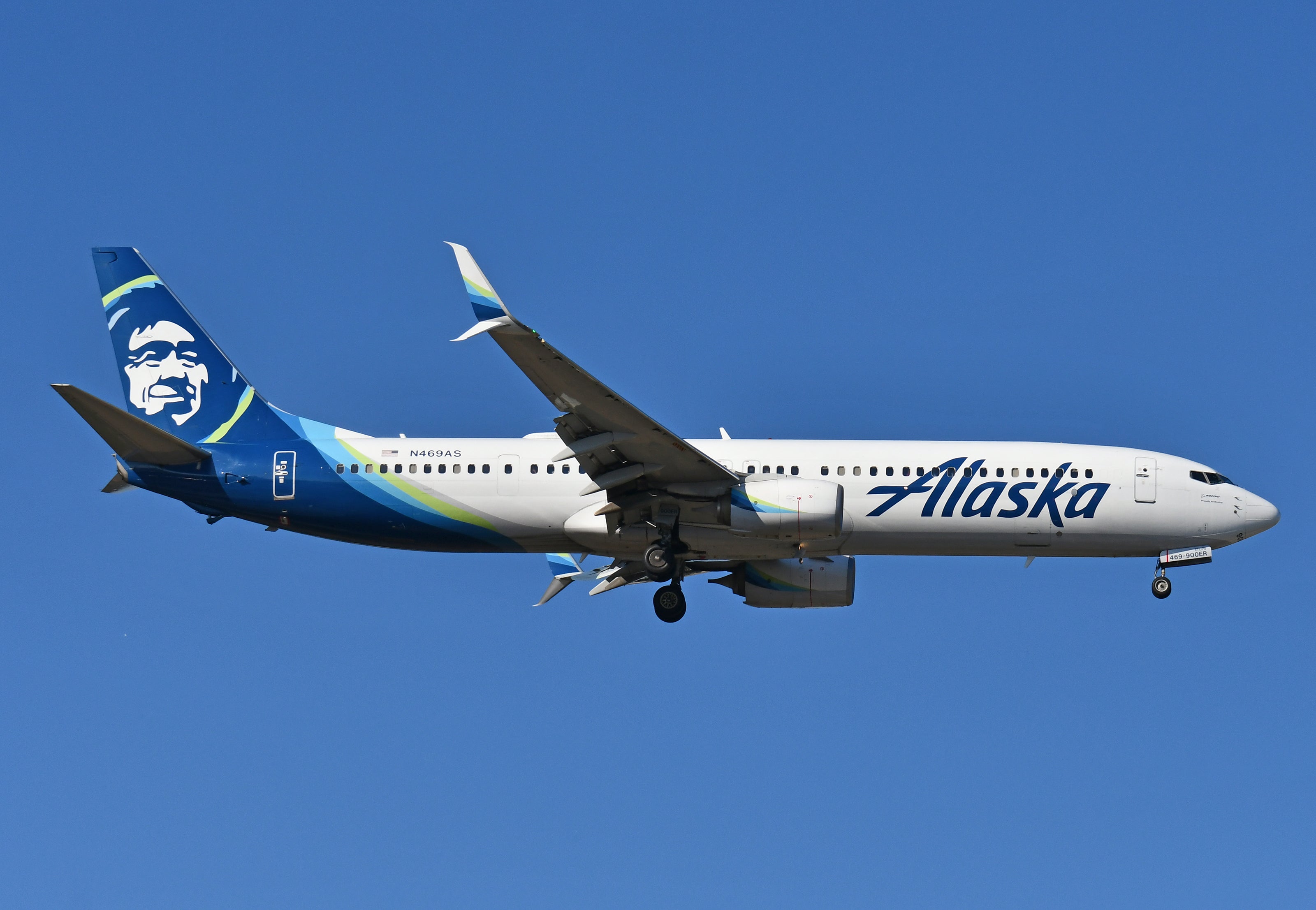 Alaska Airlines’ Seattle-Reykjavík Route Now On Sale for Trips to Iceland
