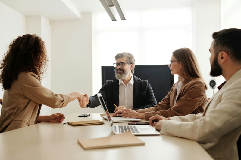 13 Common Office Phrases That Can Weaken Your Professional Image