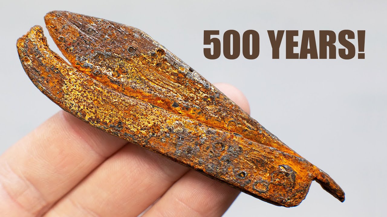 Medieval rusty pocket knife restoration – reviving a piece of history