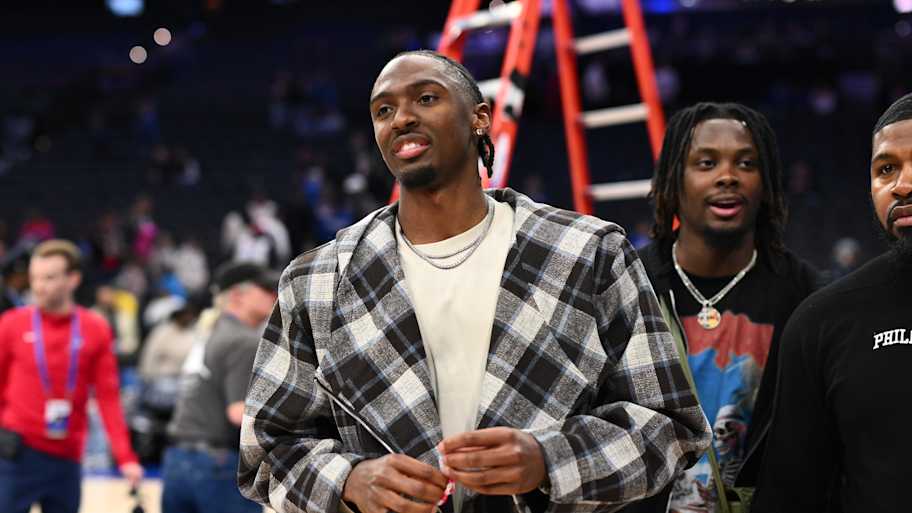 Sixers Star Tyrese Maxey Sends Shocking Message Ahead of NFL Season