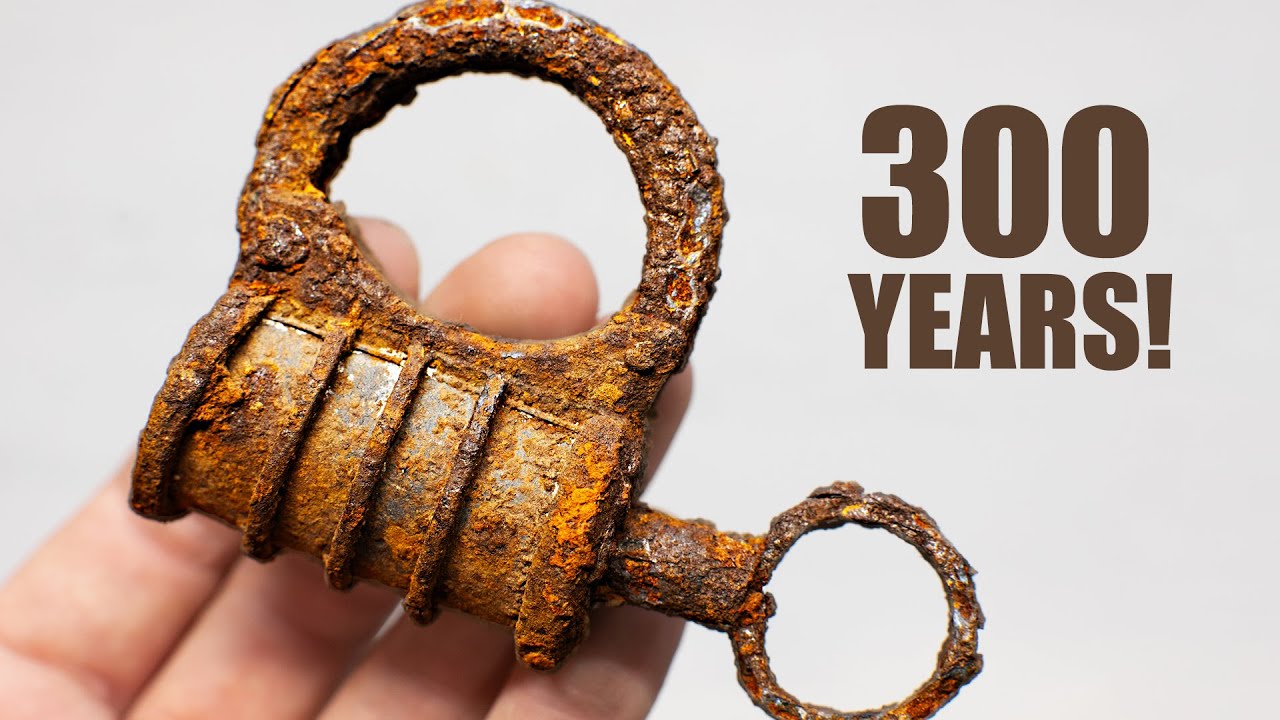 Restoring a 17th-18th Century Antique Padlock – From Rust to Glory