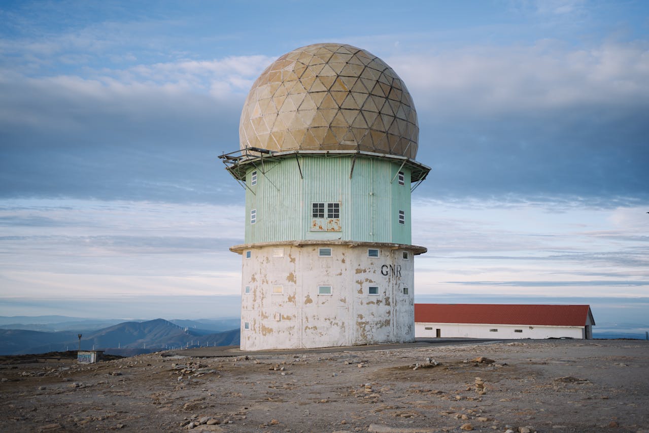 10 Incredible Discoveries That Changed the World After World War II