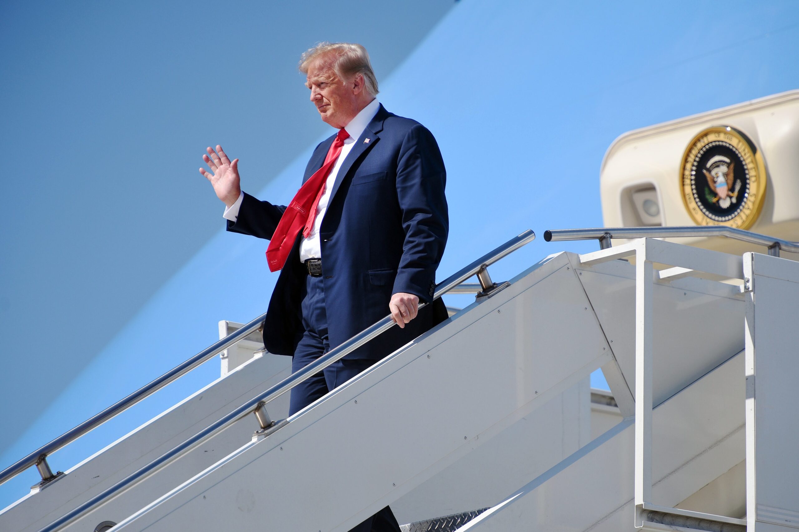 Poll reveals Trump approval on National Guard