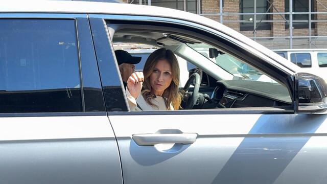 Hand Signal Used to Alert Suspected Domestic Violence, Police Say