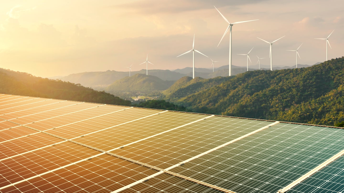 US states and companies advance renewable energy despite federal policy ...