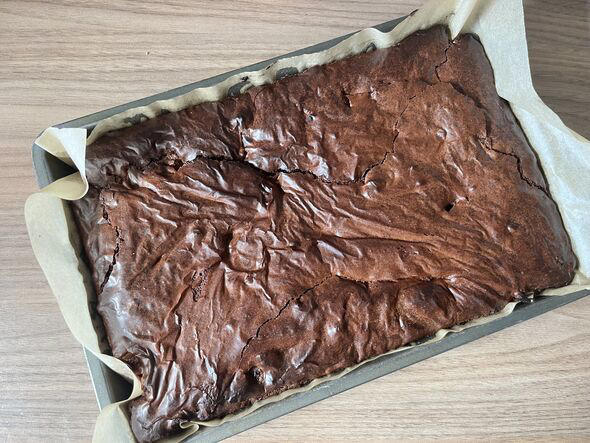 I'm a baker-everyone raves about my brownies thanks to 1 six-ingredient ...