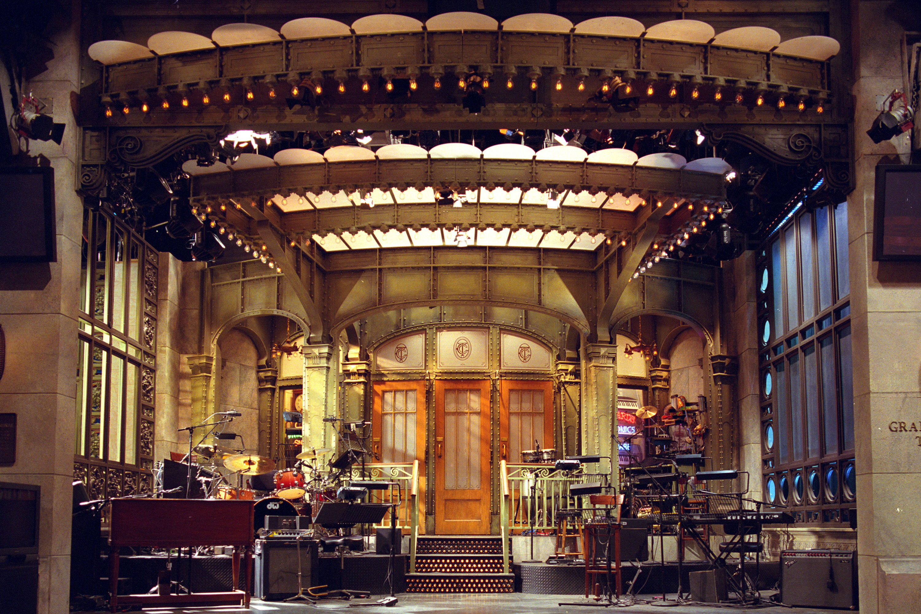 When does 'Saturday Night Live' start, and who's in the new cast ...