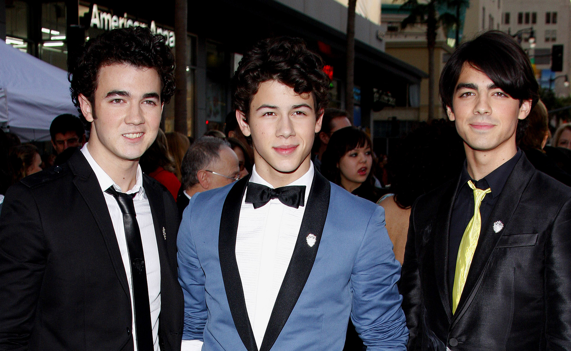 16 Famous People Who Are Actually Related