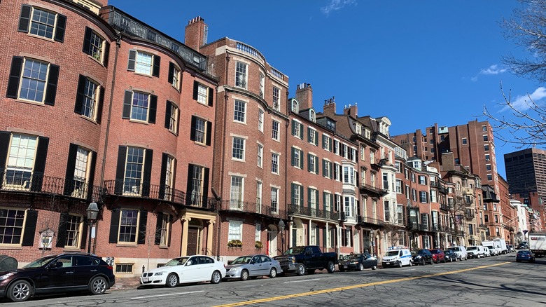 Things To Think About Before Buying A Brownstone