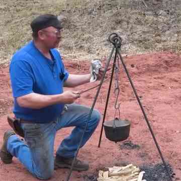 Basic Blacksmithing Project: A Campfire Tripod!
